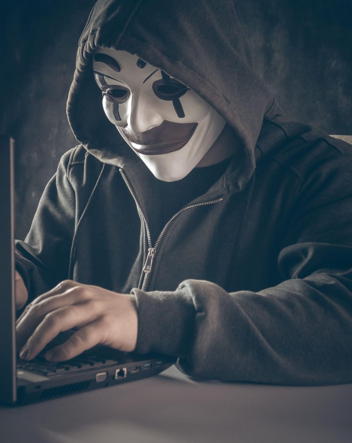 The Best Tips To Spot And Avoid Immigration Fraud - Networthedge